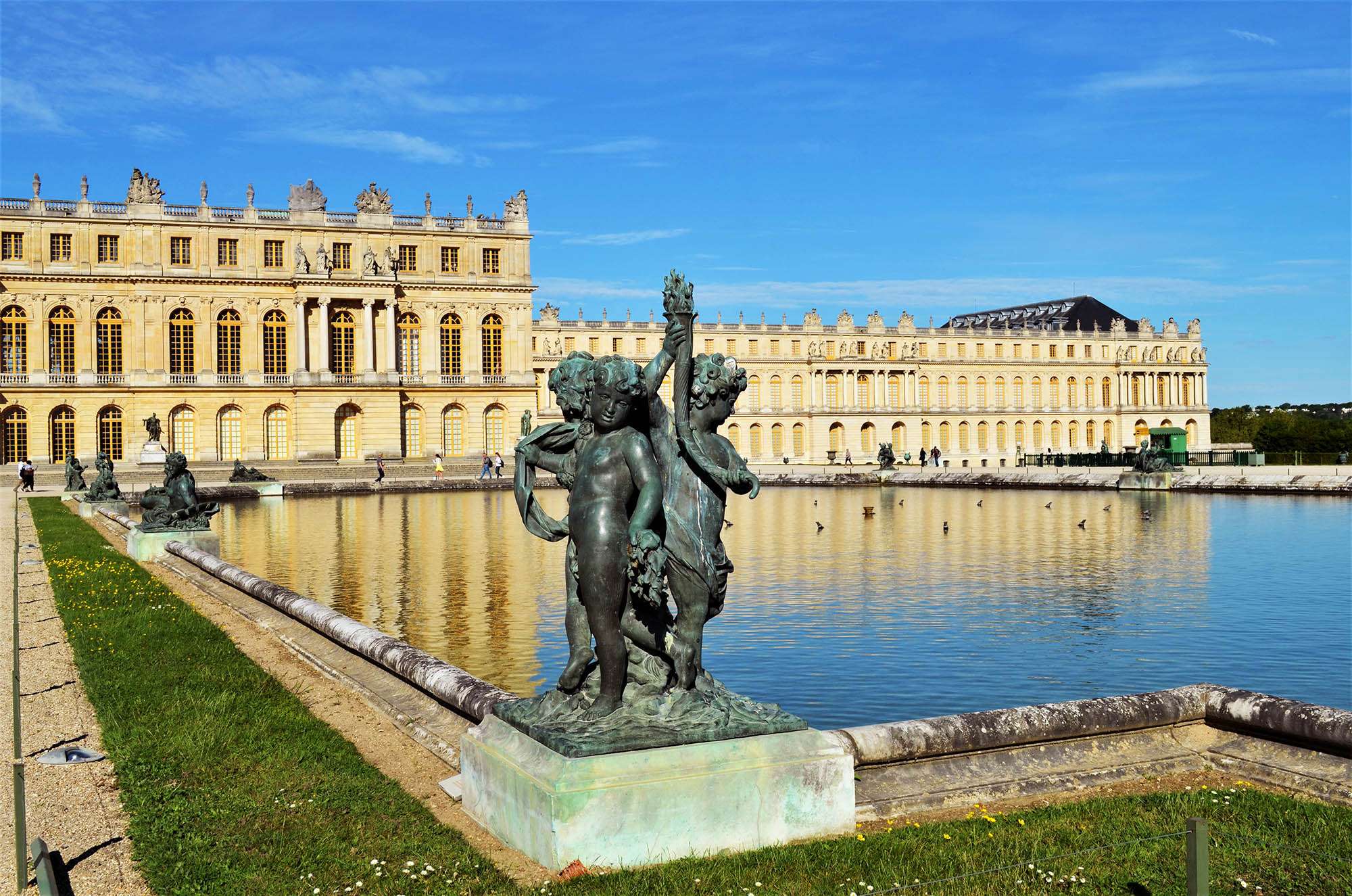 Outing to Versailles and visit the Sun King castle